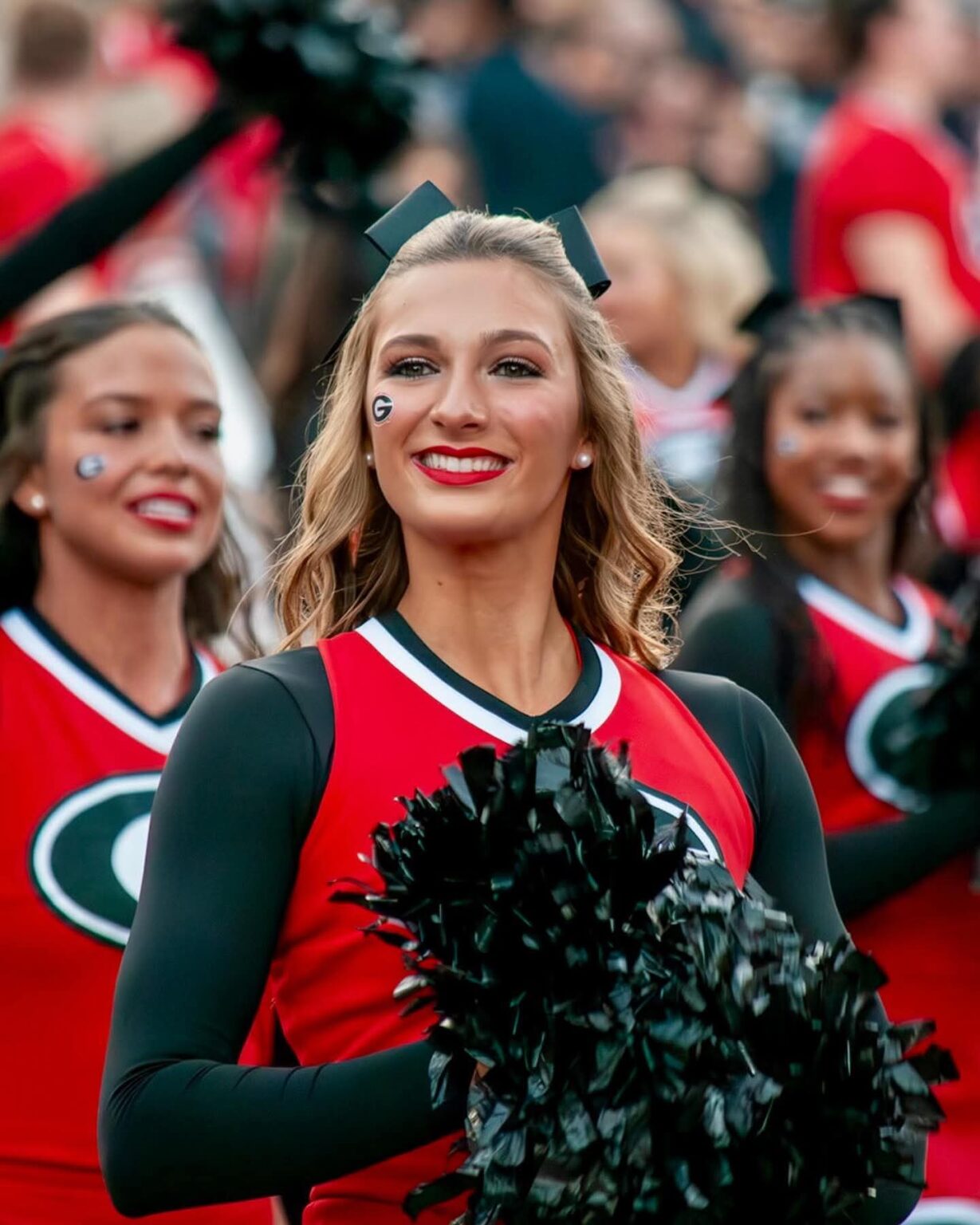 Globally Best: Georgia Bulldogs Cheerleading Squad Makes History at the ...